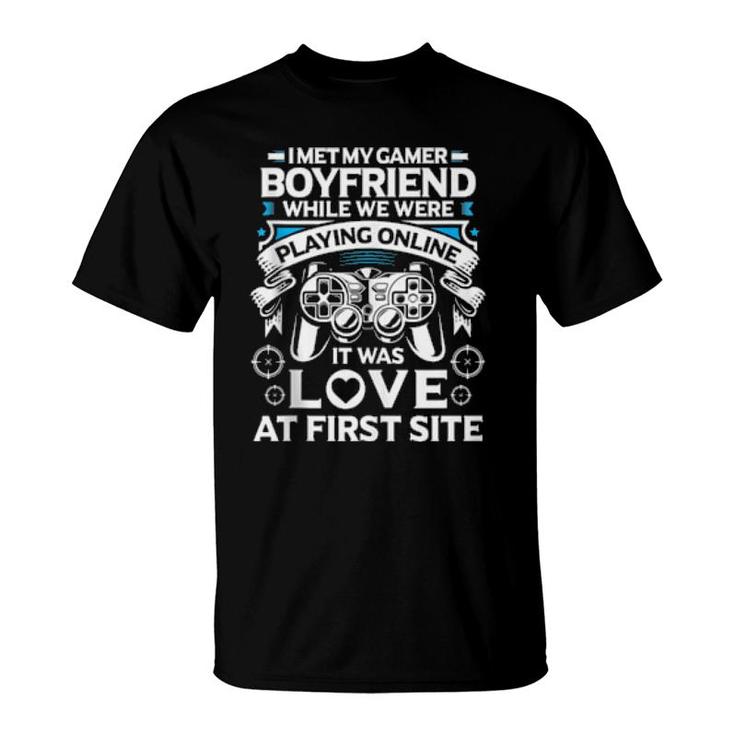 Funny Gamer Girl Meme Video Gaming Meme Girlfriend T-Shirt | Mazezy