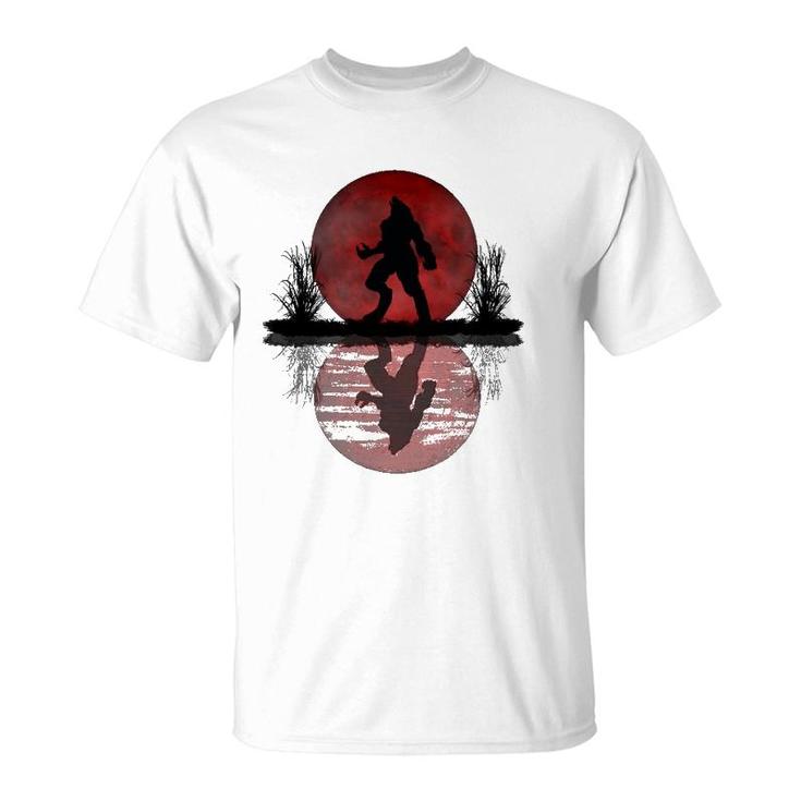 Werewolf Under A Full Blood Moon Howling Tee T-Shirt | Mazezy